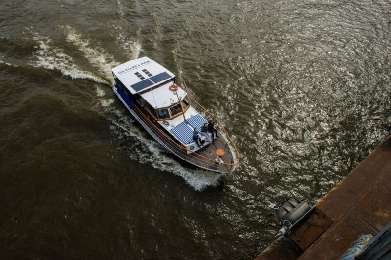 Budapest: Private Danube Yacht Cruise with Welcome Drink - An In-Depth Look at the Budapest Danube Yacht Experience