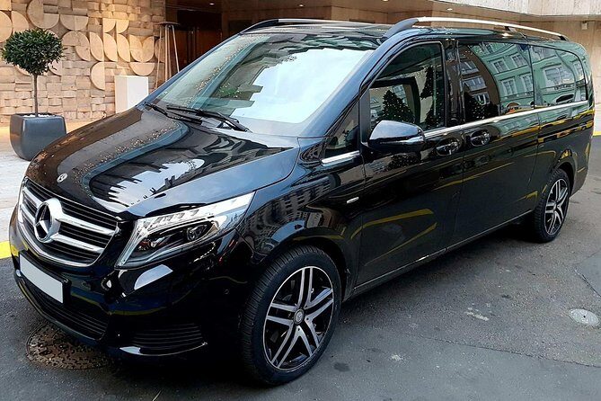 Budapest Private Round Trip Airport Transfer in a Luxury Car - Key Points