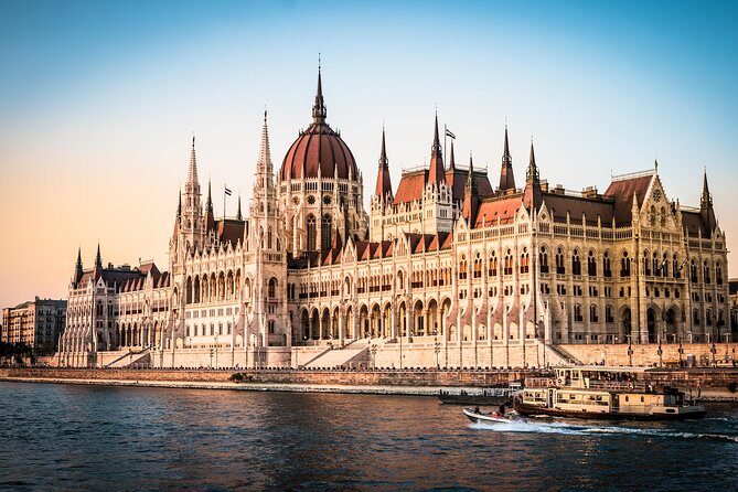 Budapest Private Tour from Vienna - Experience the Best of Budapest in a Day from Vienna