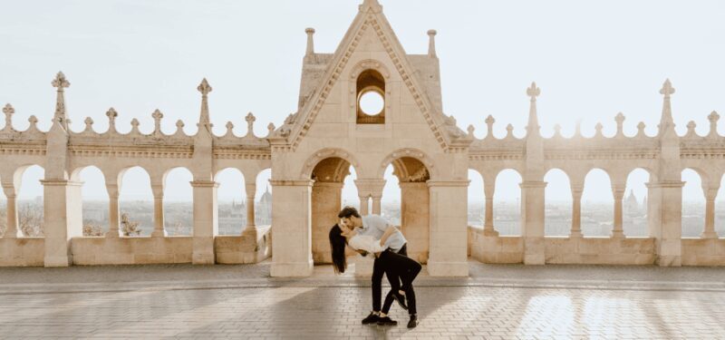 Budapest: romantic photoshoot at Buda's iconic sightseeings - What Makes the Experience Special?