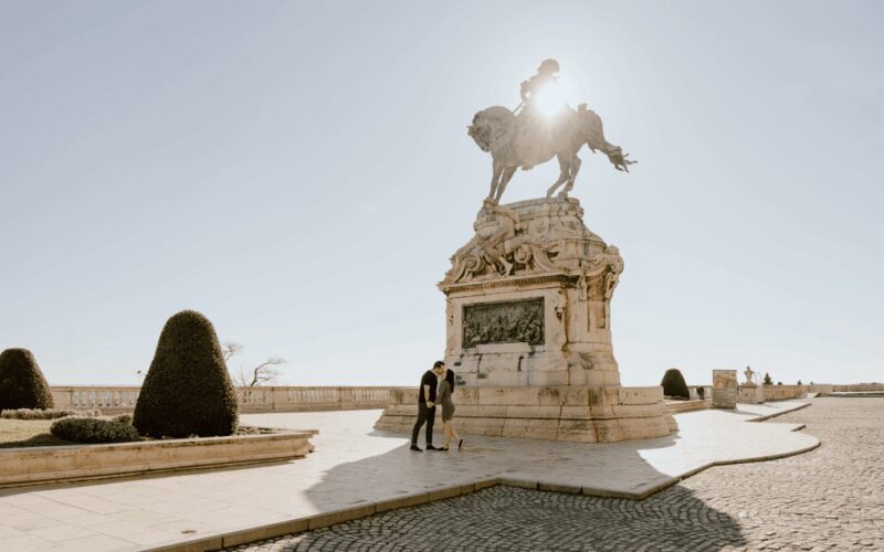 Budapest: romantic photoshoot at Buda's iconic sightseeings - Practical Aspects