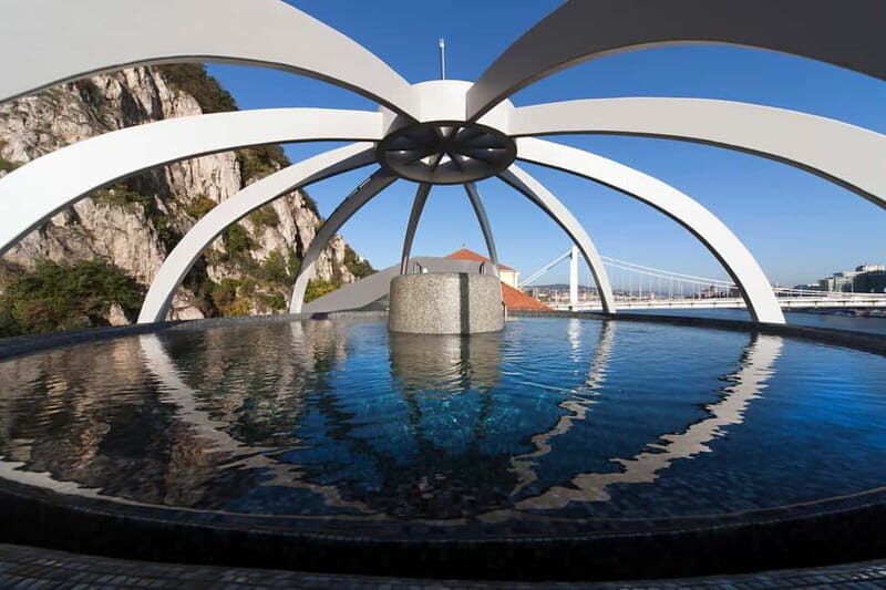 Budapest: Rudas Spa Entry with 3-Course Meal - Who Should Consider This Experience?