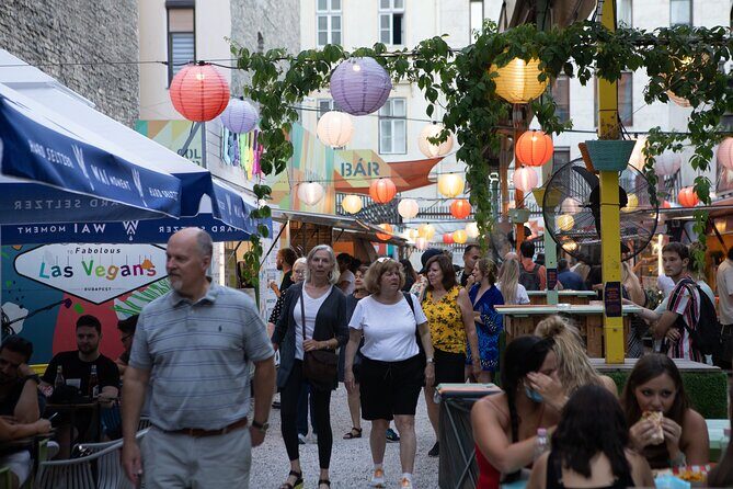 Budapest Ruin Bars Evening Walking Tour with Drinks & Street Food - Practical Tips for Travelers