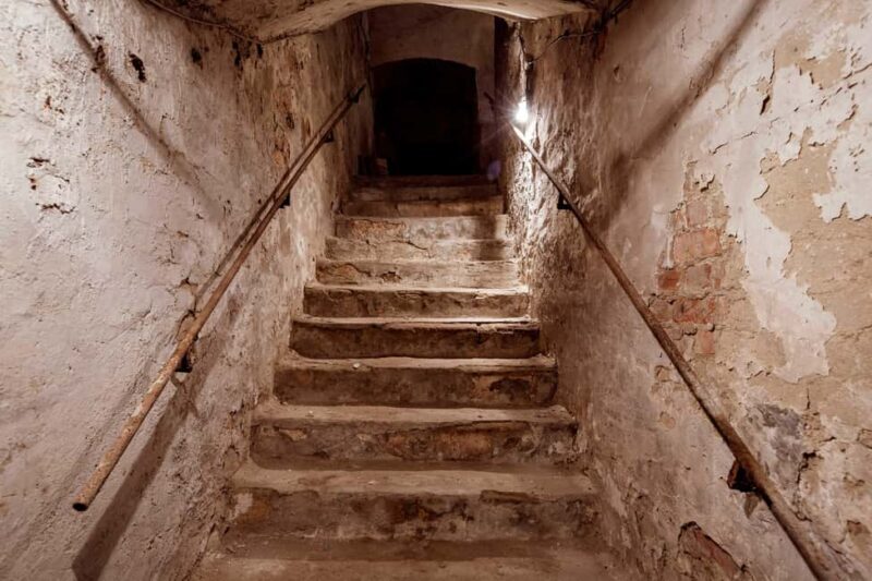 Budapest: Secrets of the Old Town of Buda Guided Walk - Inside the De la MotteB.-Palace: An Architectural Treasure