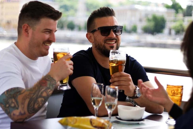 Budapest: Sightseeing Cruise with 1 Drink - Frequently Asked Questions