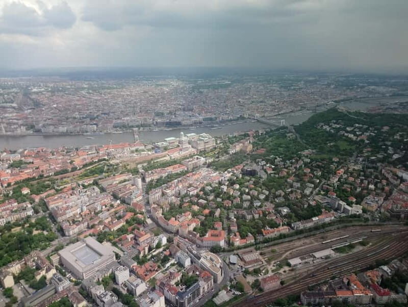 Budapest Sightseeing Flight with Cessna C172 - Why Consider a Budapest Aerial Tour?