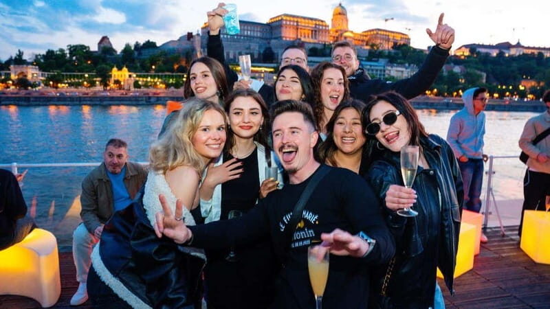 Budapest: Sip and Sail River Cruise with Unlimited Prosecco - What Makes This Cruise Stand Out?