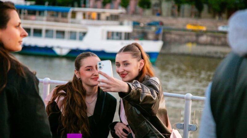Budapest: Sip & Sail Cruise with Aperol & Prosecco Cocktails - The Practical Side: Logistics and Considerations