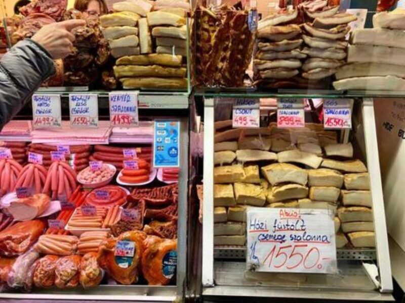 Budapest Streetfood Heaven: Tasting and Markets with a local - Who Will Love This Experience?