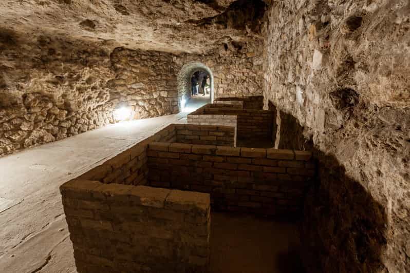 Budapest: The WWII Siege of Buda Castle & Bomb Shelter Tour - Practicalities and Tips