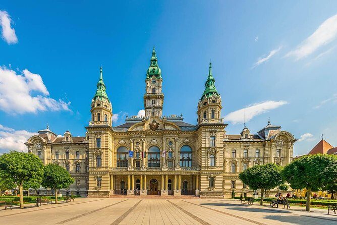 Budapest-Vienna One-Way Sightseeing Transfer - FAQ