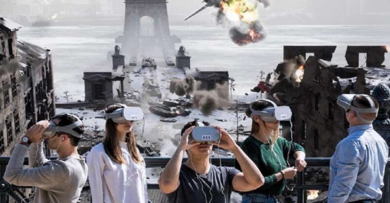 Budapest: Virtual Reality Tour in 8 Languages - Key Points