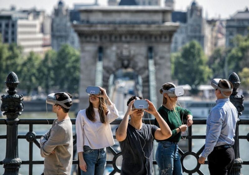Budapest: Virtual Reality Tour in 8 Languages - FAQ