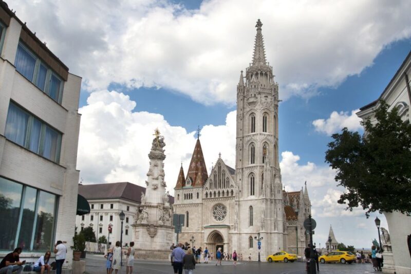 Budapest: Walking Tour in German - Introduction