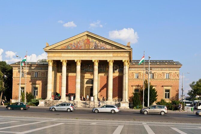 Budapest Walking Tour with Your Private Guide: 20+ Highlights - Introduction: An Immersive Day in Budapest