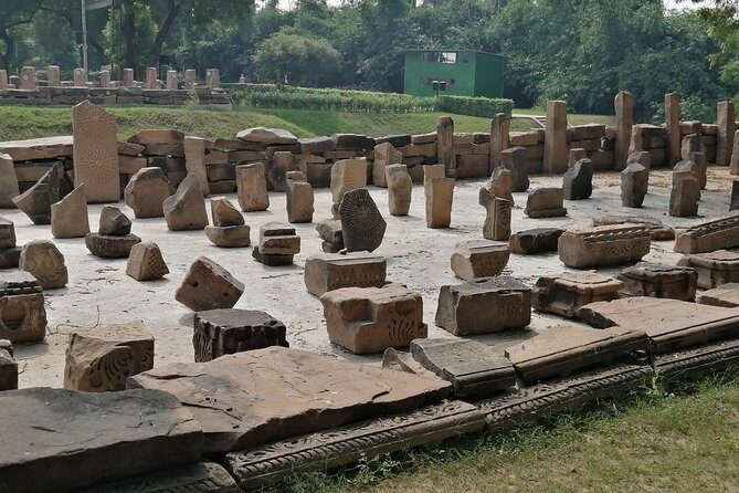 Buddhism Tour of Sarnath - Introduction: A Brief Look at the Sarnath Buddhism Tour