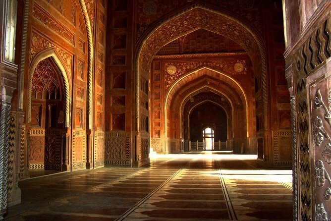 Budget Taj Mahal Day Tour with Cultural Insight - An In-Depth Look at the Tour Experience