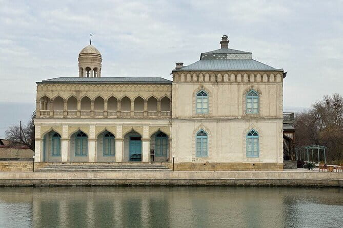 Bukhara: Tour Outside of Old Town. Guide with Transportation - FAQ