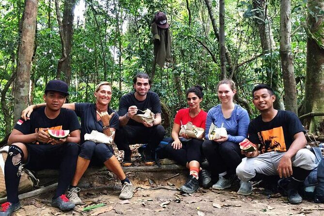 Bukit lawang tour 3days-2 night jungle trekking including rafting - What Sets This Tour Apart