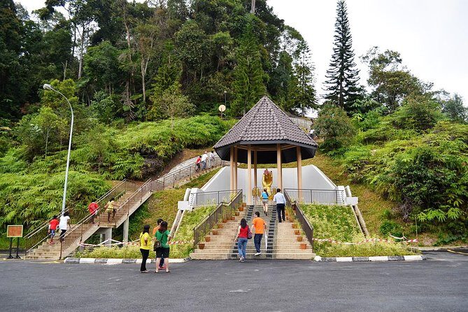 Bukit Tinggi French Village Tour from Kuala Lumpur - Exploring the Bukit Tinggi French Village Tour from Kuala Lumpur
