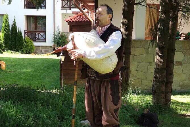 Bulgarian Dinner with Show from Nessebar and Sunny Beach - Who Will Appreciate This Tour?
