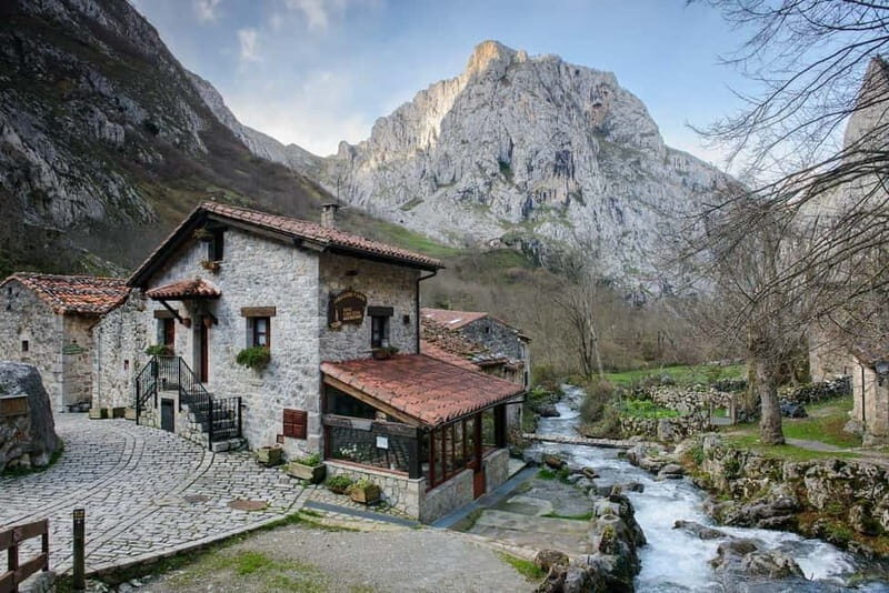 Bulnes: Excursion with funicular and Cabrales cheese cave in Picos de Europa. - Opening Impressions: What the Tour Offers