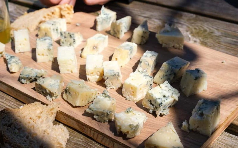 Bulnes: Excursion with funicular and Cabrales cheese cave in Picos de Europa. - Authenticity and Value