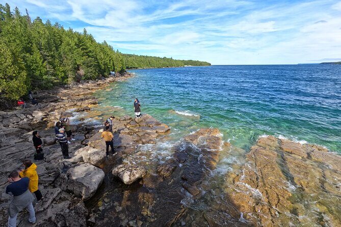 Bus to Grotto - Tobermory Flowerpot Island Cruise Bruce Peninsula - In The Sum Up