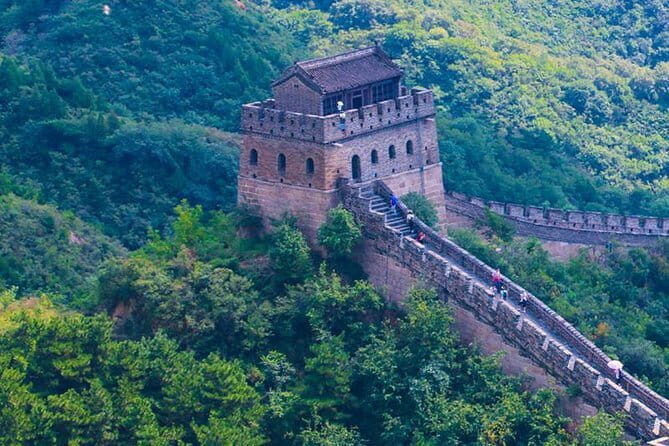 Bus tour to Jinshanling Great Wall - An In-Depth Look at the Jinshanling Great Wall Bus Tour