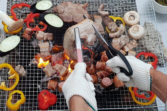 Busan big Barbecue dinner at the garden - Key Points