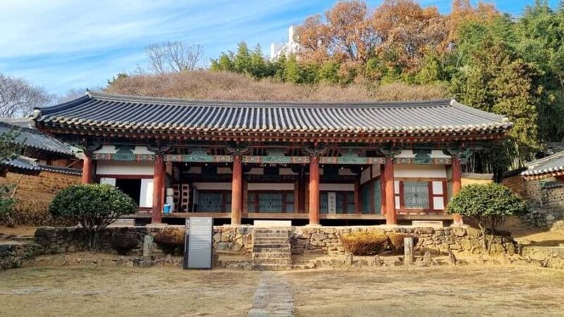 Busan: Miryang Day Tour with Apple Makgeolli Experience - Pyochungsa Temple: A Historic Site with Spirit
