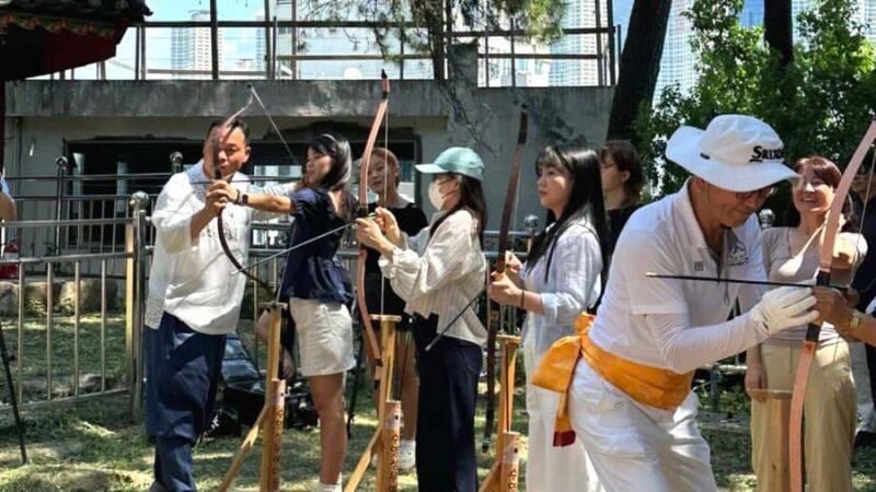 Busan:Traditional Culture Experience Tour with Lunch - Analyzing the Value