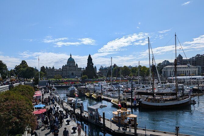 Butchart Gardens and City Private Tour - Key Points
