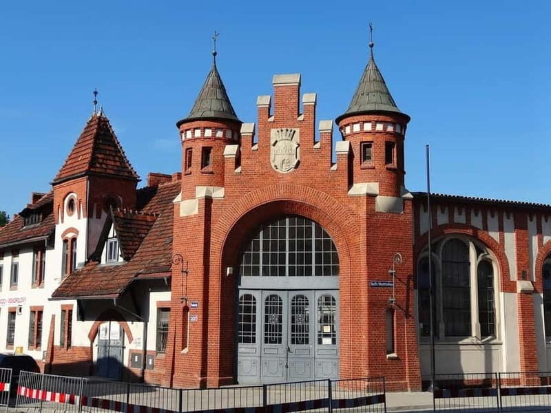 Bydgoszcz private guided city tour - Who Should Consider This Tour?