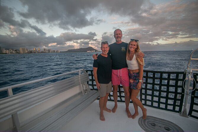 BYOB Sunset Cruise off the Waikiki Coast - The Sum Up