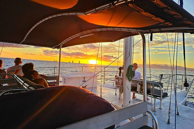 BYOB Waikiki Sunset Swim and Diamond Head Sailing - The Crew: Knowledgeable, Friendly, and Fun