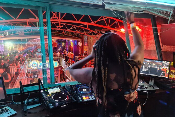 Cabo Bar Crawl - The BEST Bar and Clubs in Cabo - The Sum Up