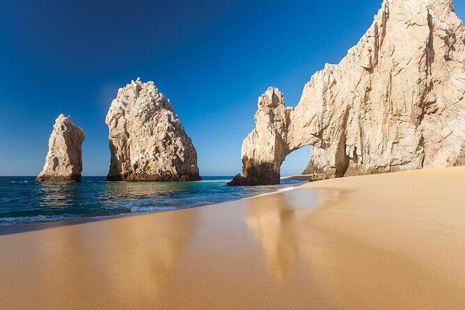 Cabo Private Transportation Airport to Cabo San Lucas Pacific Side, Nobu Hard Rock - Key Points