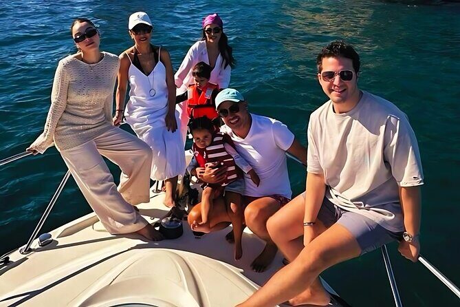 Cabo Private Yacht Cruise to El Arco with Snorkeling Adventure - A Closer Look at the Experience