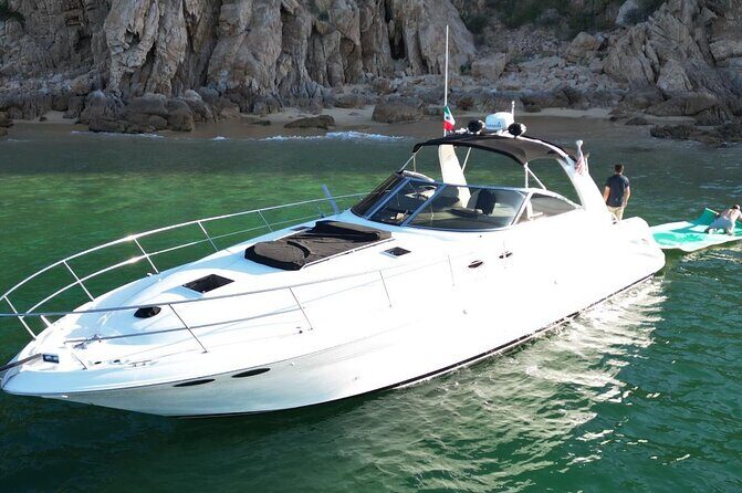 Cabo Private Yacht Experience - Exploring the Details of the Cabo Private Yacht Experience