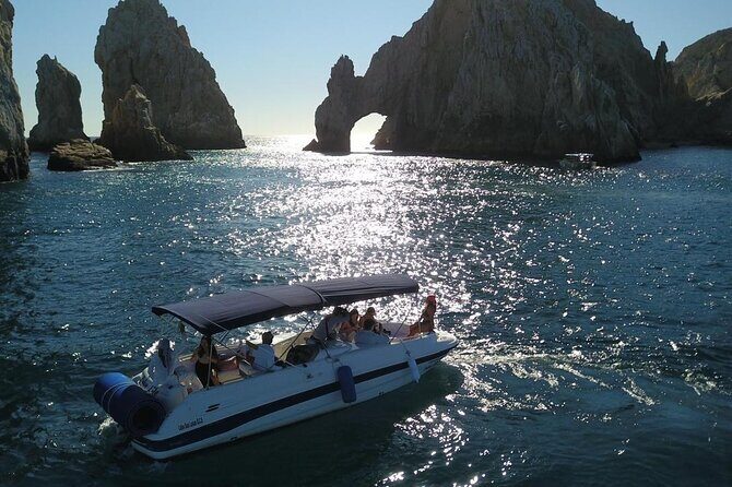 Cabo Private Yacht Tour: The Arch, Sea Lions & Scenic Beaches - An Insightful Look at the Cabo Private Yacht Tour
