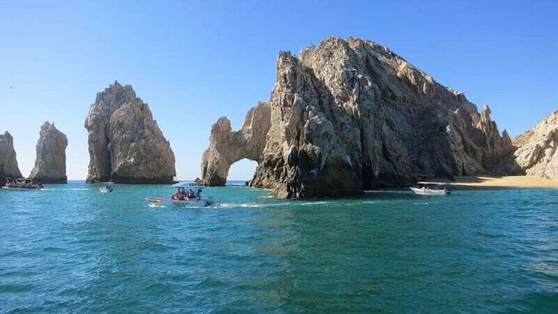 Cabo San Lucas: glass-bottom boat ride to "End of the Earth" - A Prudent Choice for Scenic Lovers and Landmark Seekers