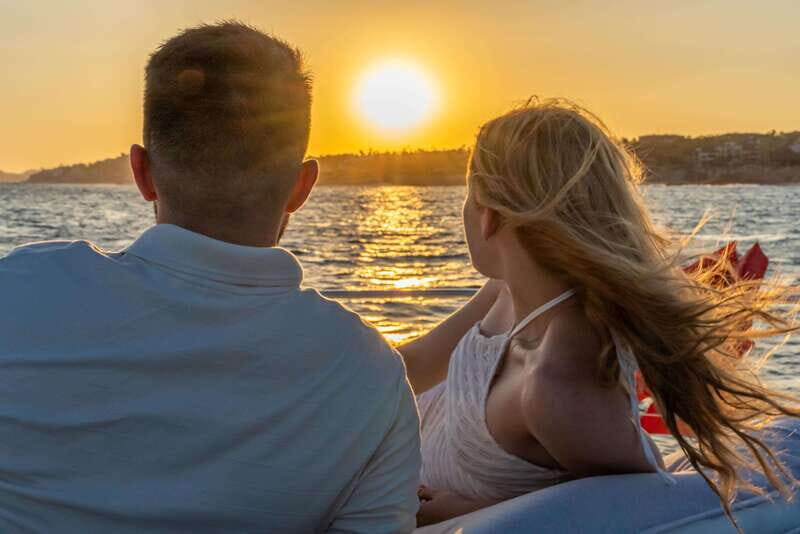 Cabo San Lucas: Luxury Yacht Cruise - Introduction: A Luxurious Day on the Water in Cabo San Lucas