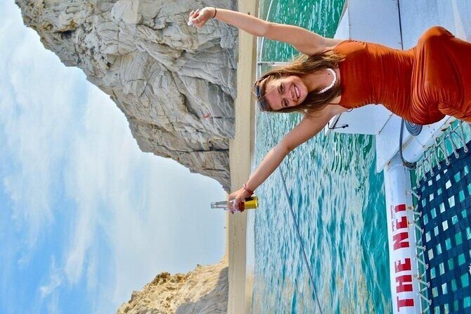 Cabo San Lucas Sunset Cruise with Unlimitted Drinks - The Atmosphere: A Party on the Water