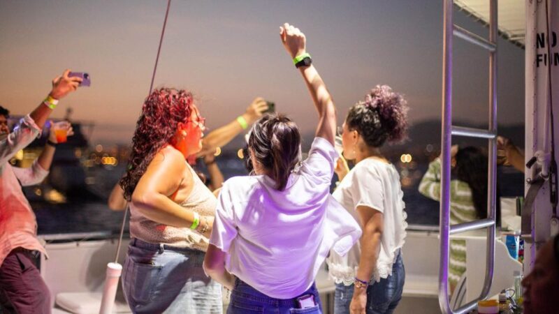 Cabo San Lucas: Sunset Party Cruise with Open Bar - Who Will Love It?