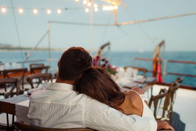 Cabo Sunset Dinner Cruise Gourmet Dining and Premium Drinks - The Itinerary: What You’ll See and Do