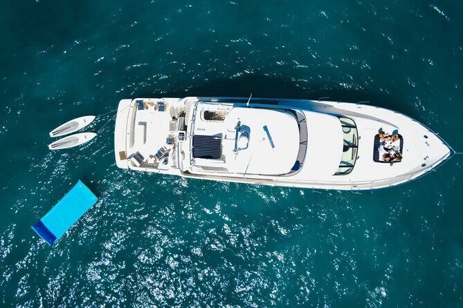Cabo Yacht: Mexican Food, Premium Open Bar & Ocean Adventures - The Yacht: A Blend of Comfort and Style