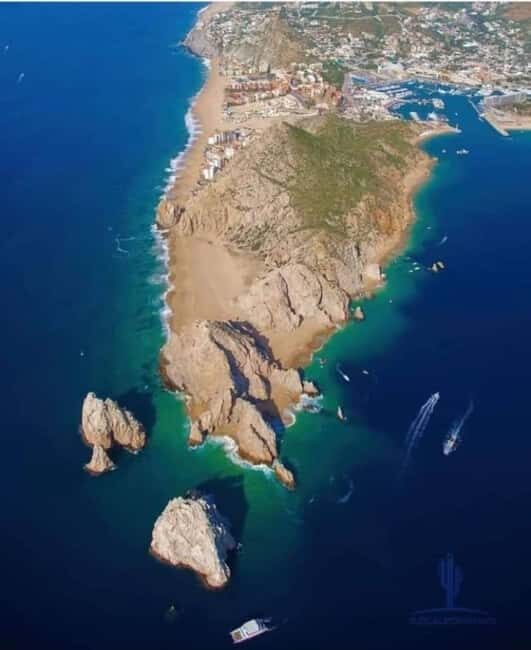 Cabo Yacht Tour to Lovers or Pelícano Beach + Beach Time - FAQs