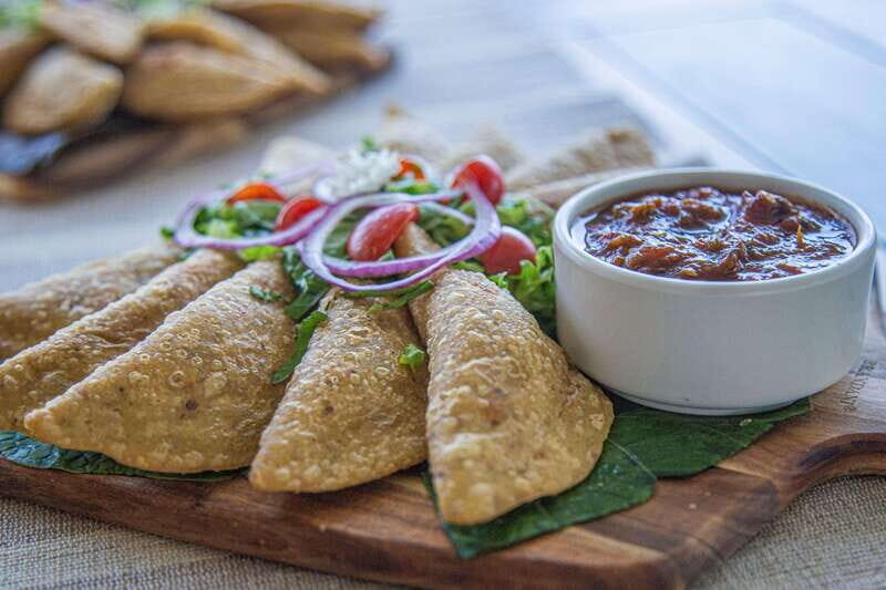 Cabos: Cabo Wave Cruise with Snorkeling, Lunch & Open Bar - In-Depth Look at the Experience