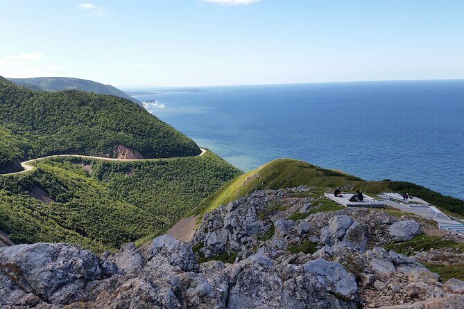 Cabot Trail: a Smartphone Audio Driving Tour - How the Tour Enhances Your Drive Along the Trail